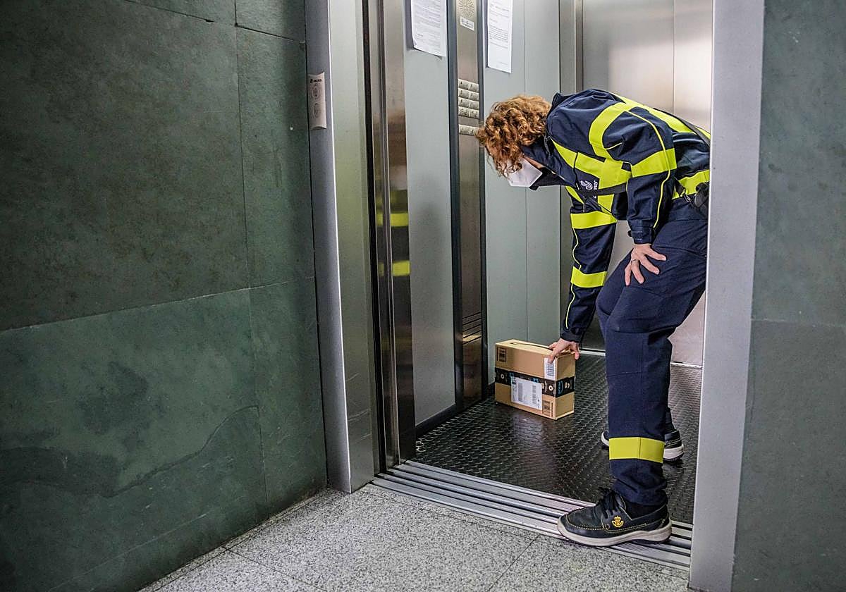 Lo que dice la nueva normativa de los ascensores | El Correo